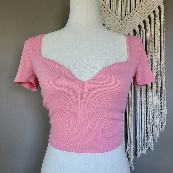 Zara | Tops | Zara Pink Ribbed Crop Top L | Poshmark